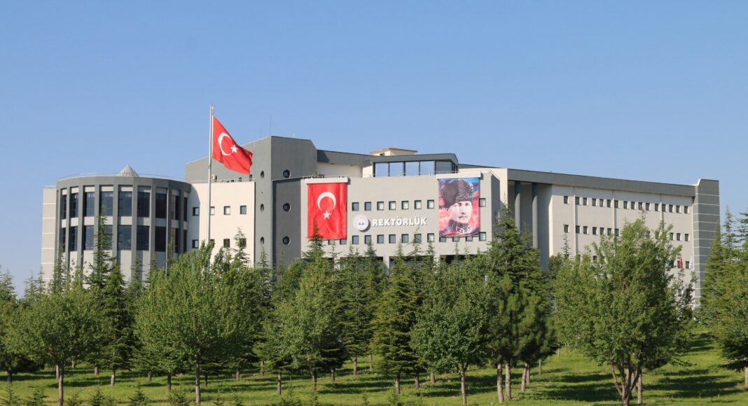 ERÜ Akademik Başarısı İle Zirvede | Kayseri Gün